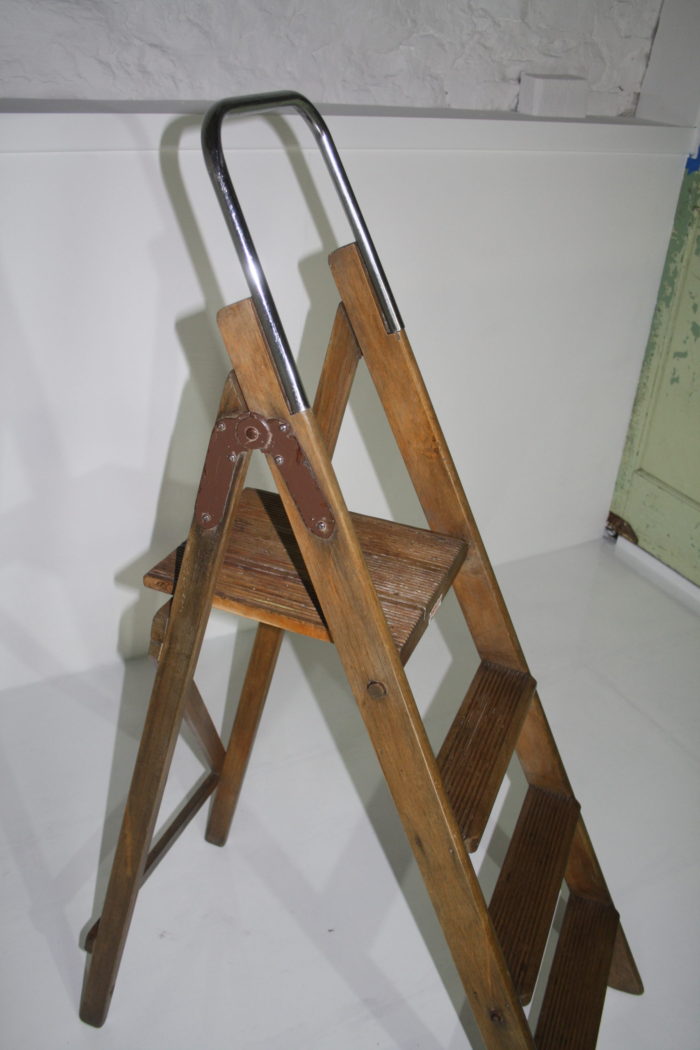 Wooden Step Ladder | Greencore Design